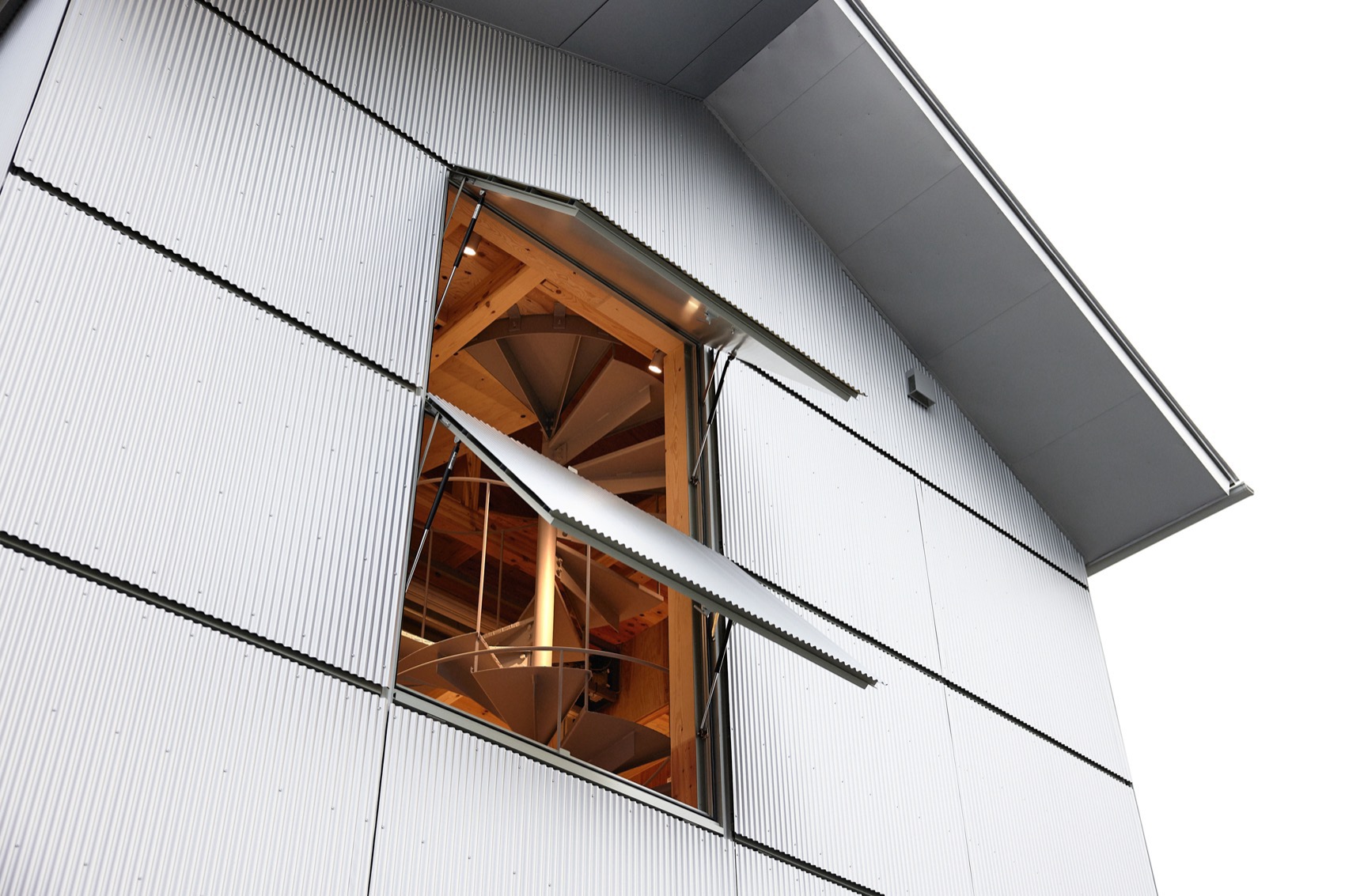 Uchida Shoten New Head Office by Jo Nagasaka / Schemata Architects - 谷德设计网