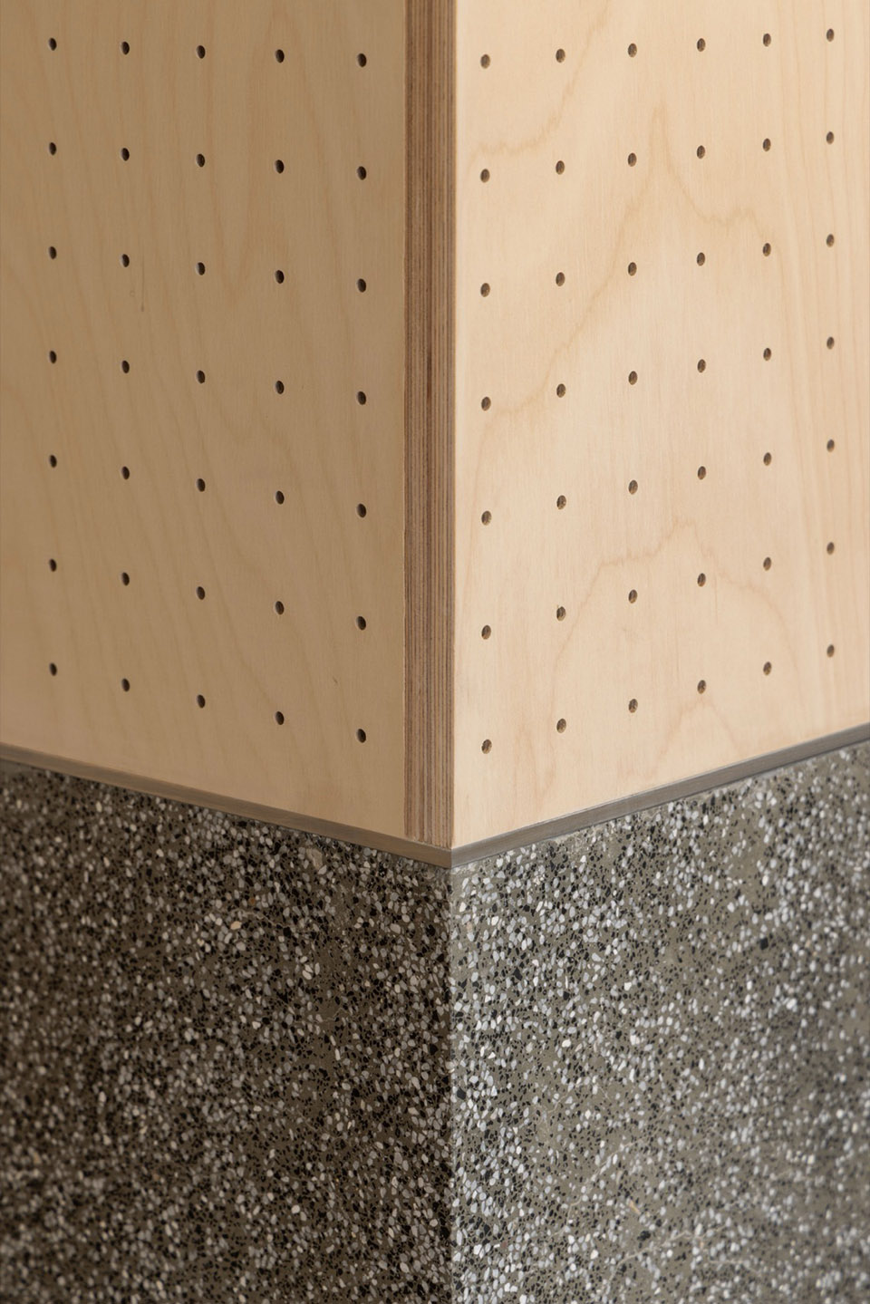 CEOL x OFF in Qincheng Park by Hangzhou Guantang Interior Design Co ...