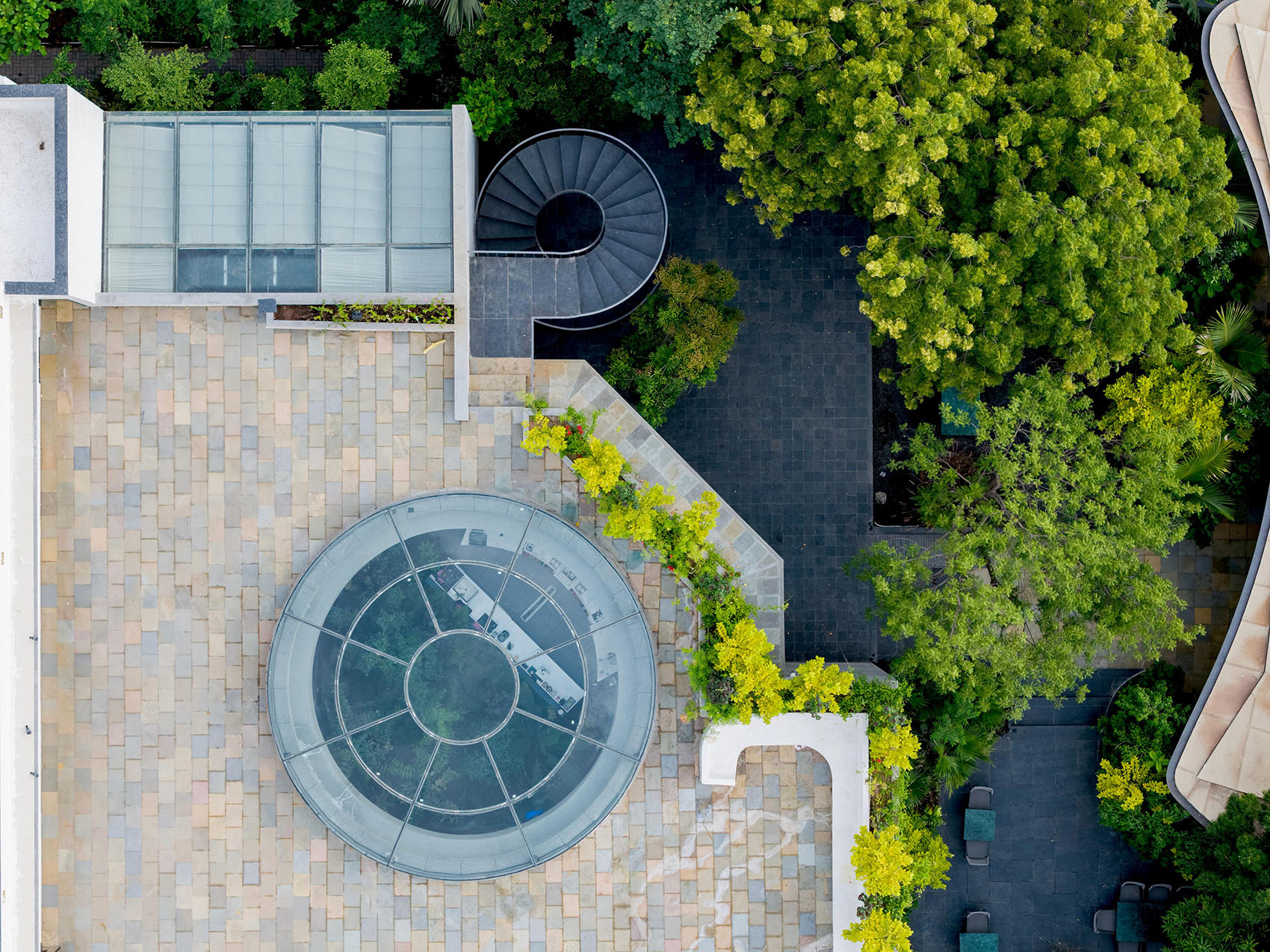 K’s Veranda by Hiren Patel Architects + Design - 谷德设计网