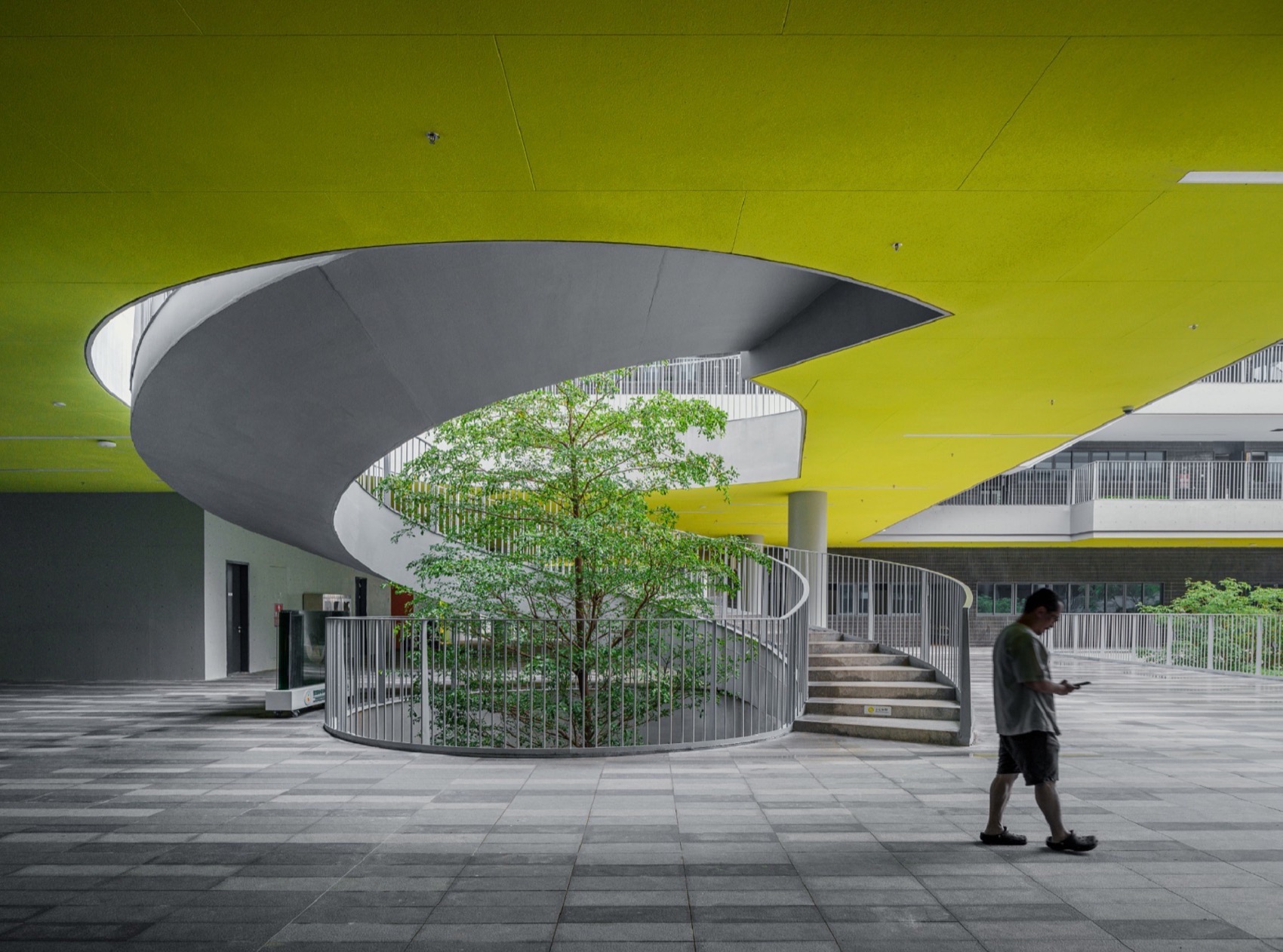 Shenzhen Futian Lvzhou Primary School by CCDI DongXiYing Studio - 谷德设计网