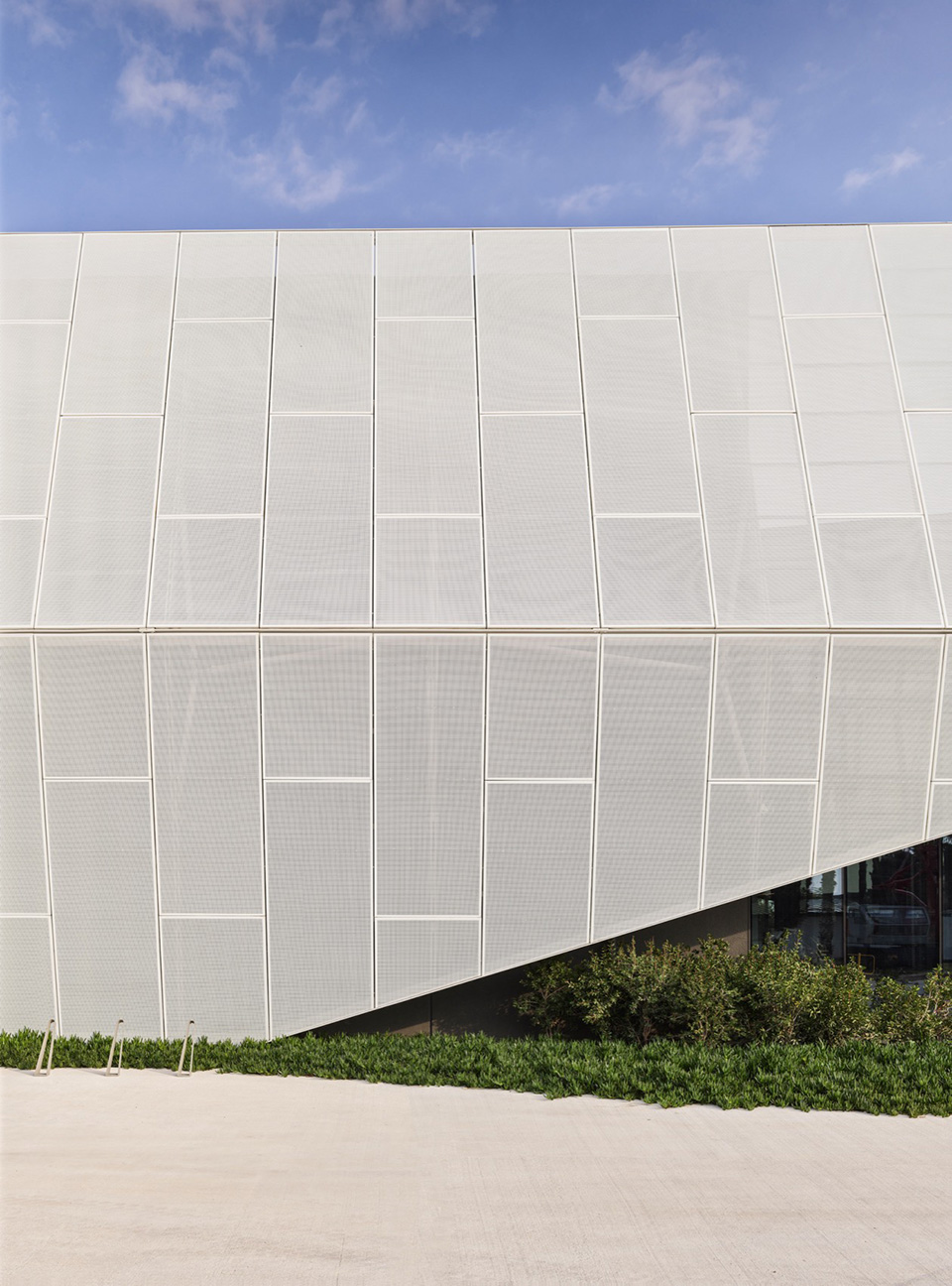 FNN Sustainability Center by ACARARCH - 谷德设计网