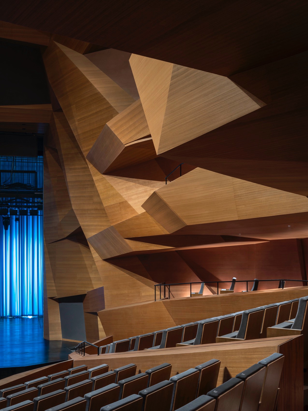 Luhu Art Center by Studio Link-Arc - 谷德设计网