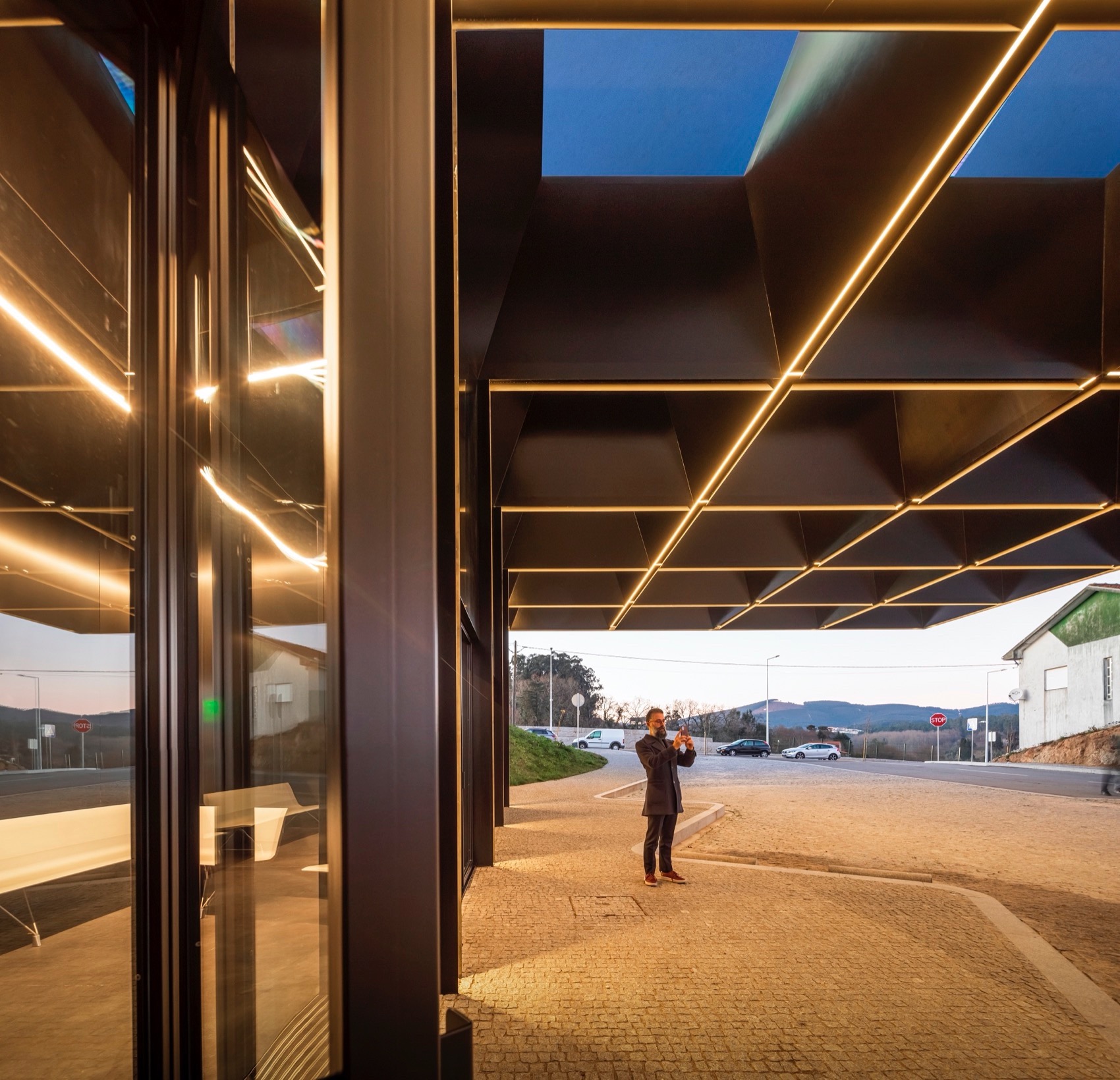 Intermodal Hub of Lousada by Spaceworkers - 谷德设计网