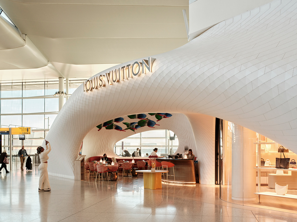 Louis Vuitton at Heathrow Terminal 2 by Marc Fornes/THEVERYMANY - 谷德设计网