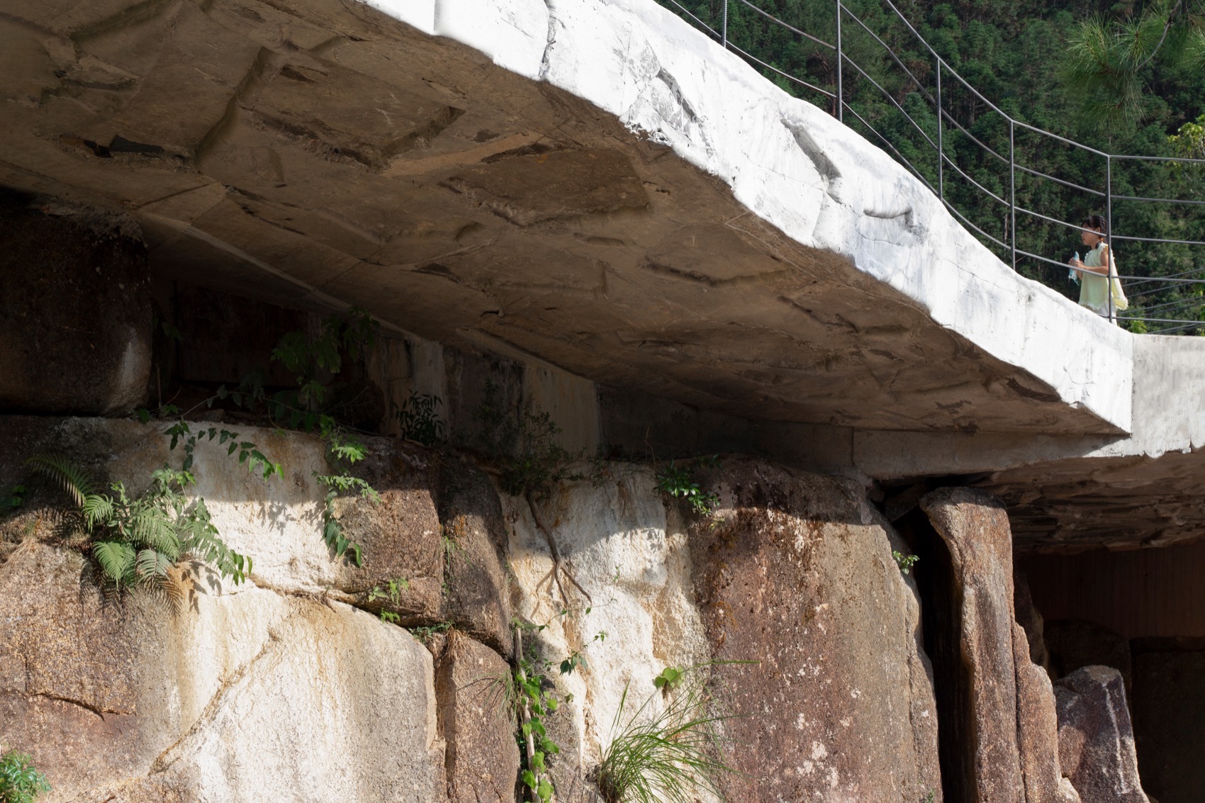 Moon Bay Waterfall Viewing Platform by CLAB Architects - 谷德设计网