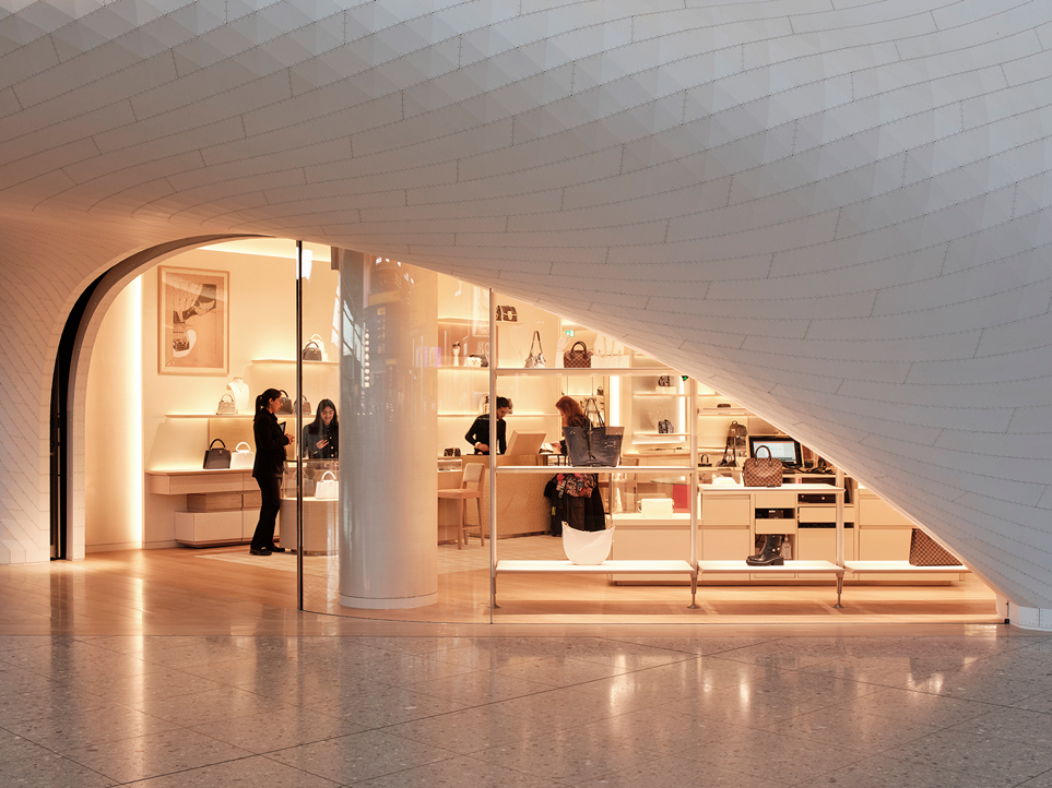 Louis Vuitton at Heathrow Terminal 2 by Marc Fornes/THEVERYMANY - 谷德设计网