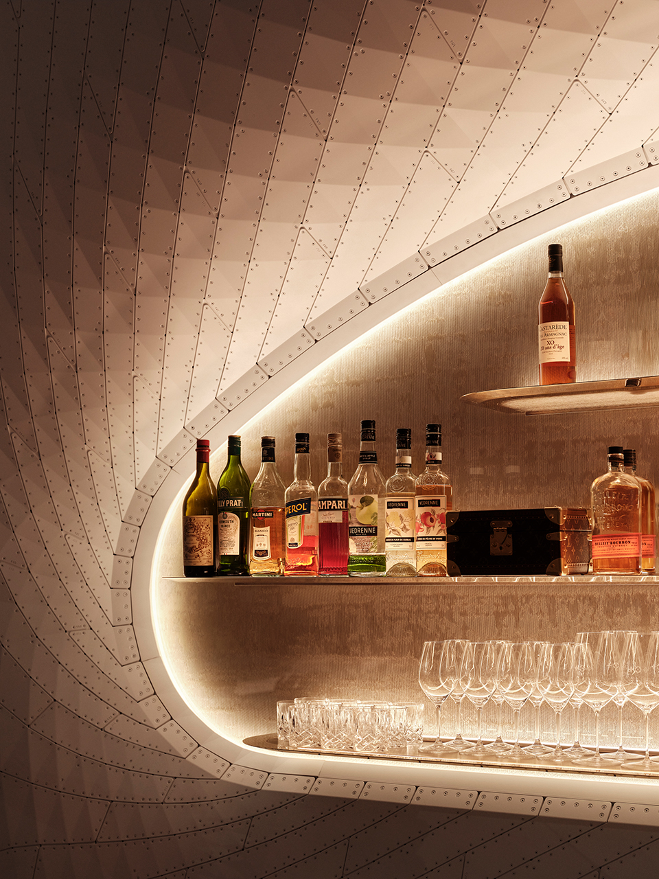 Louis Vuitton at Heathrow Terminal 2 by Marc Fornes/THEVERYMANY - 谷德设计网