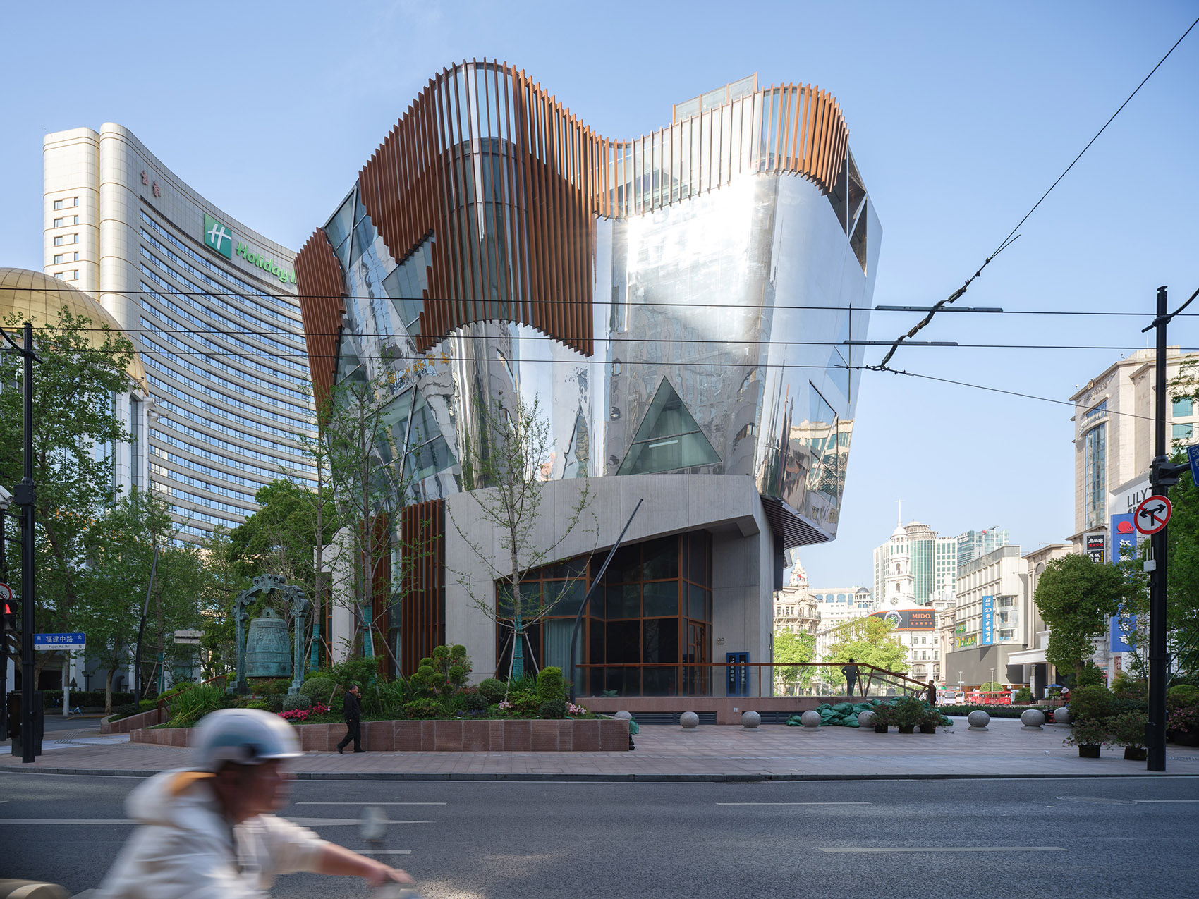 The ecological kaleidoscope of East Nanjing Road: Century Square Reborn ...